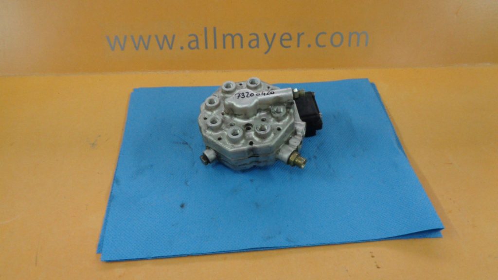 Mengenteiler für Mercedes Benz 420SE, W126, R107, R116 V8 ...